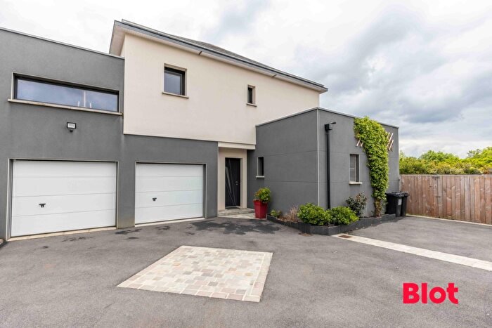 Châteaubourg : Maison 6 pièces à vendre