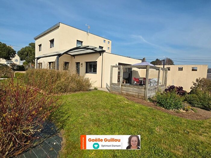 Maison à vendre - Santec - 6 pièces - 4 chambres