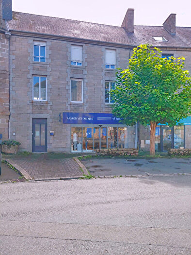 Maison à vendre - Callac - 10 pièces - 6 chambres