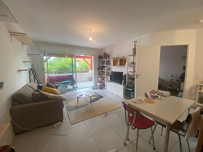 Saint-Pierre-dIrube : Appartement 2 pièces à vendre