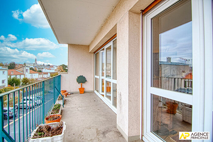 Appartement à vendre - Le Chesnay, Nouveau Chesnay - 4 pièces - 3 chambres