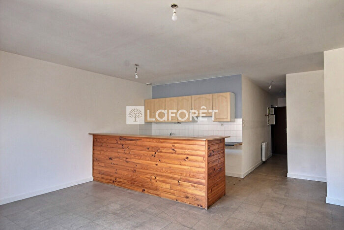 Appartement 3 pièces à Sainte-Foy-lArgentière, à vendre