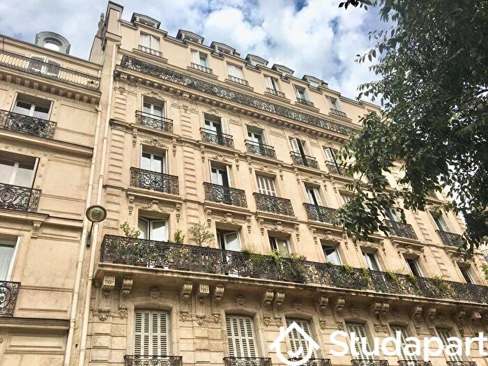 Lorette-Martyrs, Paris 9ème arrondissement - Appartement 1 pièce à louer