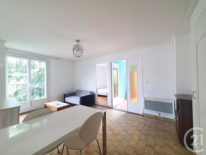 Appartement à louer - Grenoble - 3 pièces - 2 chambres