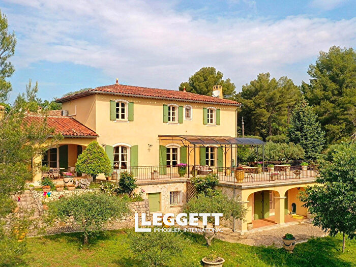 Maison 6 pièces à Villecroze, à vendre