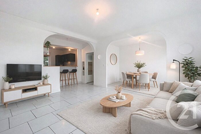 Appartement à louer - Clermont-Ferrand, Jaude, Fontgiève Saint-Alyre - 3 pièces - 2 chambres