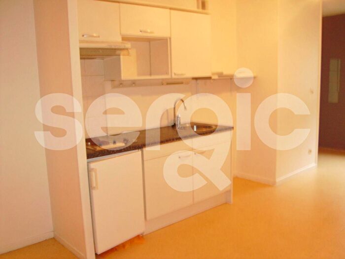Appartement 1 pièce à Lille, Fives, à louer