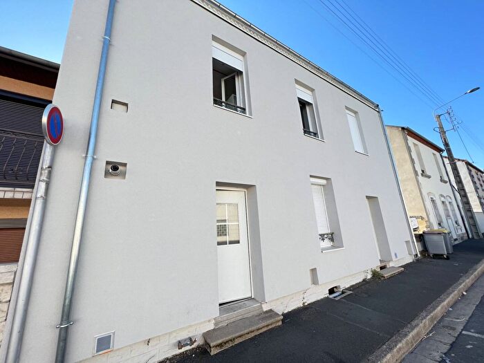 Appartement à louer - Montluçon - 2 pièces - 1 chambre