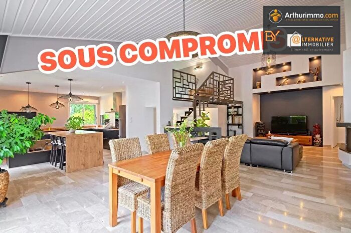 Maison à vendre - Argentré-du-Plessis - 9 pièces - 4 chambres