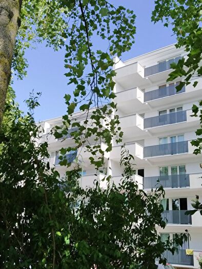 Appartement 5 pièces à louer à Jules Lamant et Ses Fils, Neuilly-sur-Marne