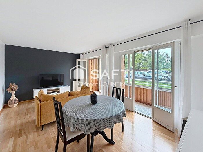 Appartement 2 pièces à Le Gandouget-Pré-Yvelines-Parc, Élancourt, à louer