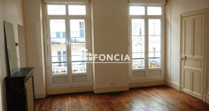Centre, Angers : Appartement 3 pièces à louer