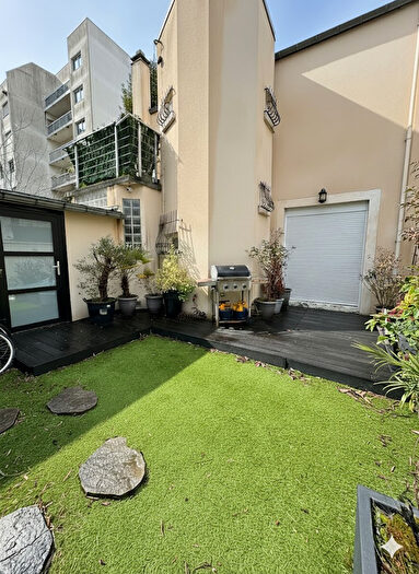 Maison à vendre - Saint-Maur-des-Fossés, La Varenne - 3 pièces - 2 chambres