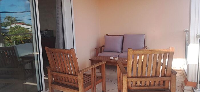 Le Moule : Appartement 2 pièces à louer