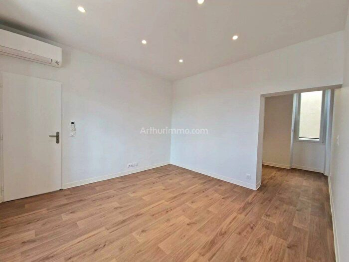 Centre, Le Luc : Appartement 2 pièces à louer