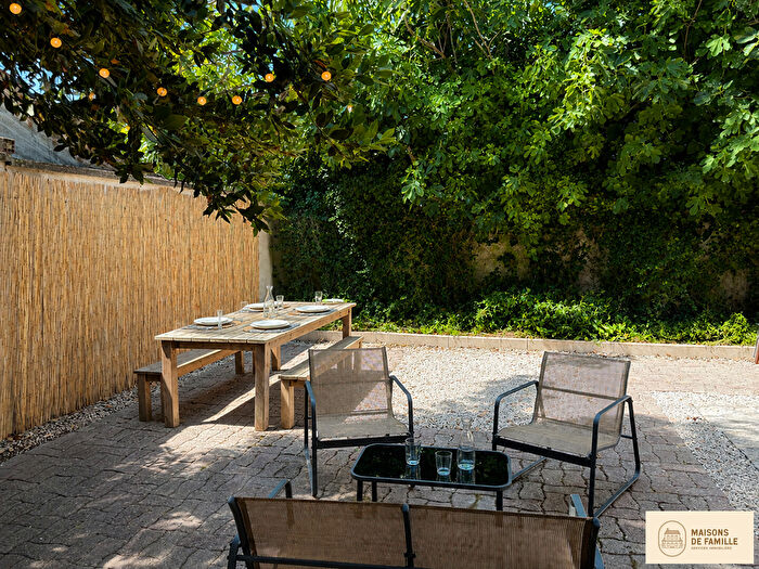Agen, Les Pins, IUFM : Maison 9 pièces à vendre