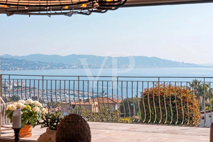 Maison à vendre - Mandelieu-la-Napoule, La Napoule - 7 pièces - 3 chambres