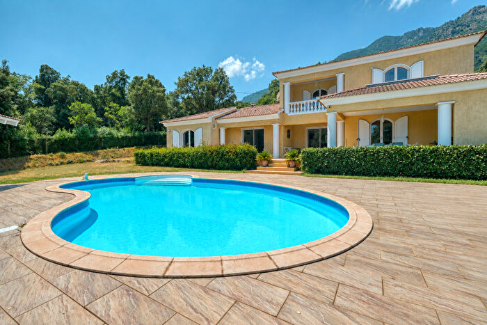 Maison 5 pièces à vendre à Santa-Maria-Poggio
