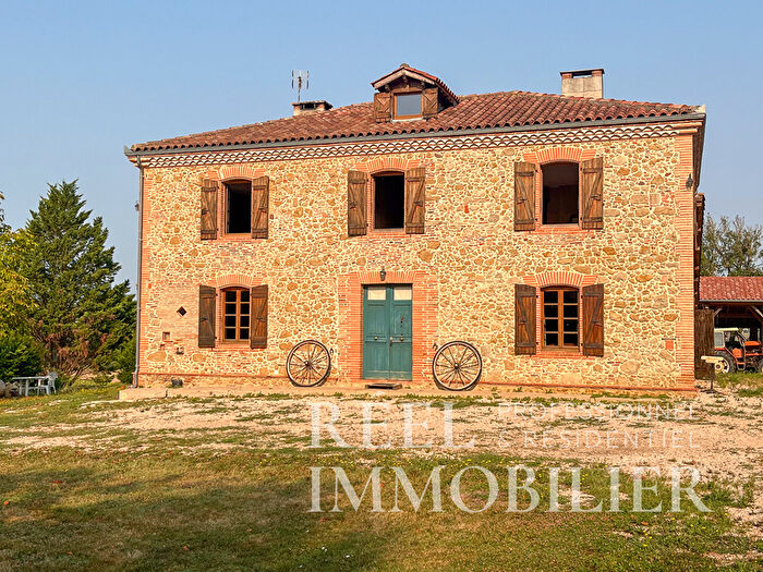 Maison à louer - Mongausy - 7 pièces - 5 chambres