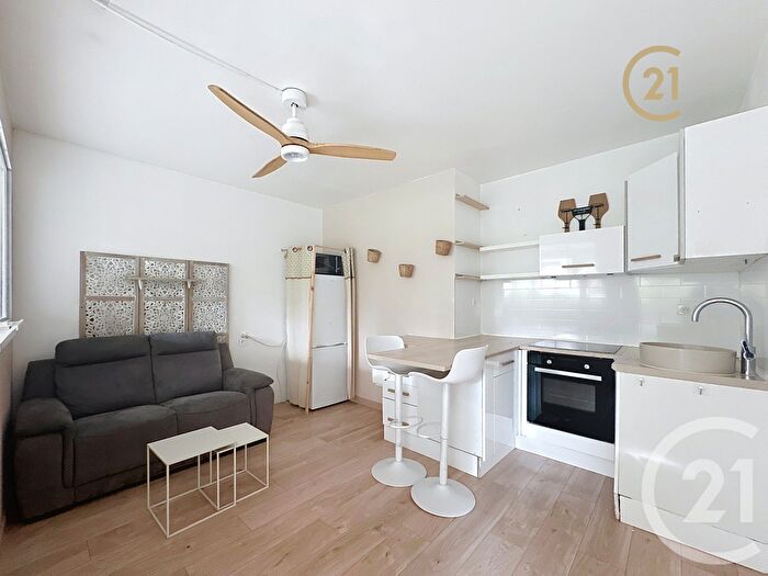 Appartement à vendre - Antibes, Antibes-les-Pins, Trianon, Le Fournel, Peyregoue - 1 pièce