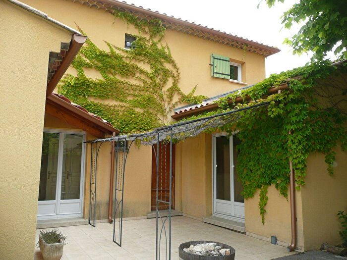 Maison à louer - Carpentras - 4 pièces - 3 chambres