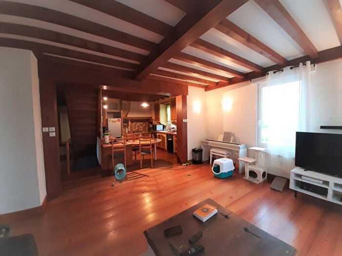 Appartement à louer - Saint-Maurice-de-Beynost - 4 pièces - 3 chambres