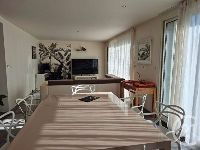 Appartement à vendre - Pl meur, Sainte-Anne, Kergougant, Kerjoël - 6 pièces - 4 chambres