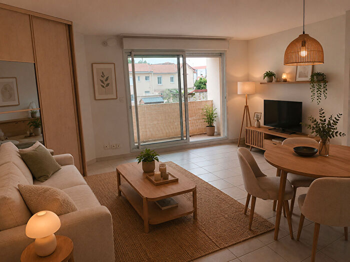 Saint-Brevin-les-Pins, Centre-ville, Stade : Appartement 3 pièces à vendre