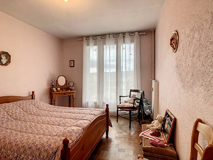 Appartement à vendre - Montélimar, Centre-ville - 4 pièces - 2 chambres