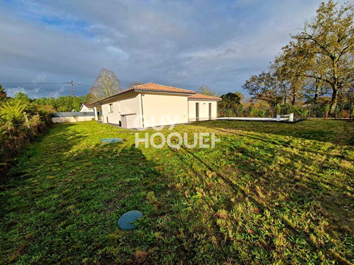 Maison à vendre - Saint-Aubin-de-Médoc - 6 pièces - 4 chambres