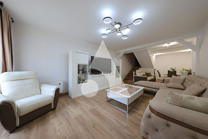 Appartement à vendre - Évry, Les Epinettes - 5 pièces - 3 chambres