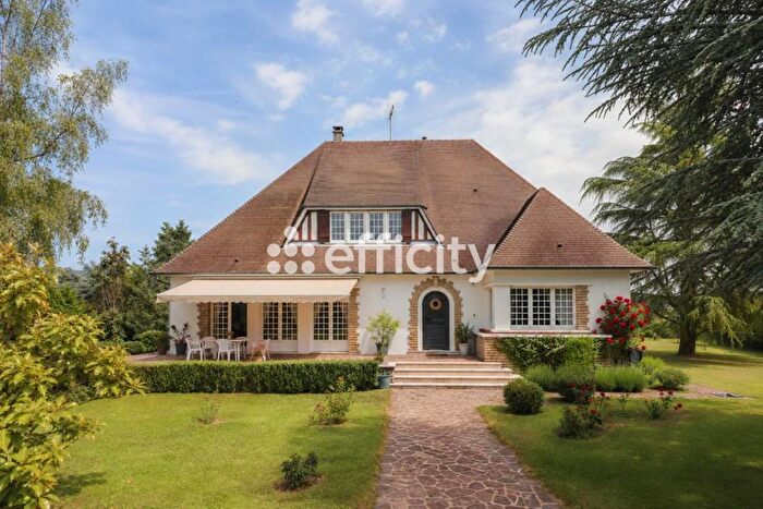 Maison 8 pièces à vendre à Conches-en-Ouche