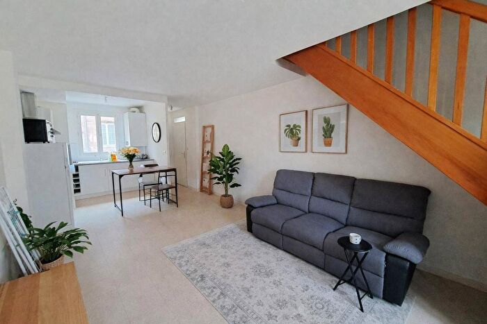 Appartement à louer - La Côte-Saint-André - 2 pièces - 1 chambre