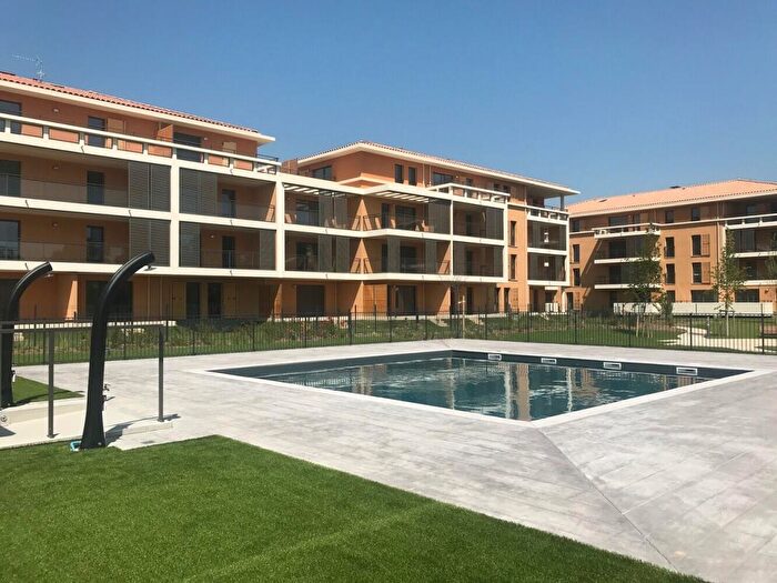 Appartement 2 pièces à Aix-en-Provence, Les Milles, à louer