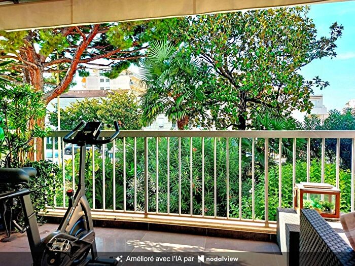 Cannes, Californie Pezou - Appartement 3 pièces à vendre