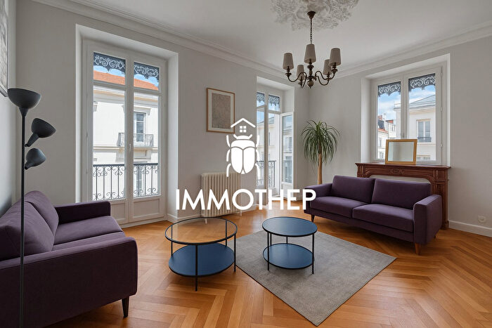 Appartement à vendre - Grenoble, Centre-ville - 5 pièces - 4 chambres