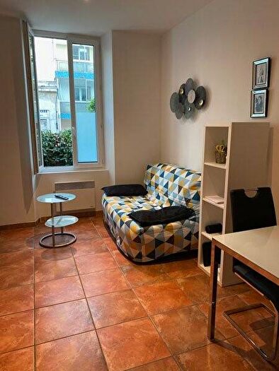 Appartement à louer - Hyères - 2 pièces - 1 chambre