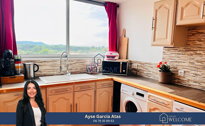 Appartement à vendre - Bagnols-sur-Cèze, Capite - 4 pièces - 2 chambres