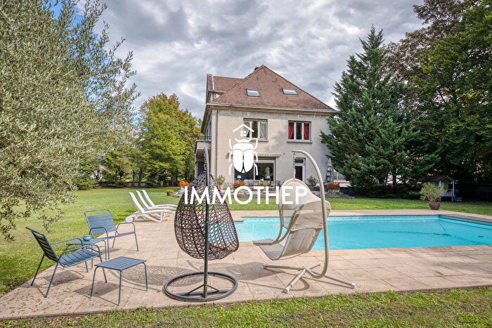 Maison à vendre - Vizille - 9 pièces - 6 chambres