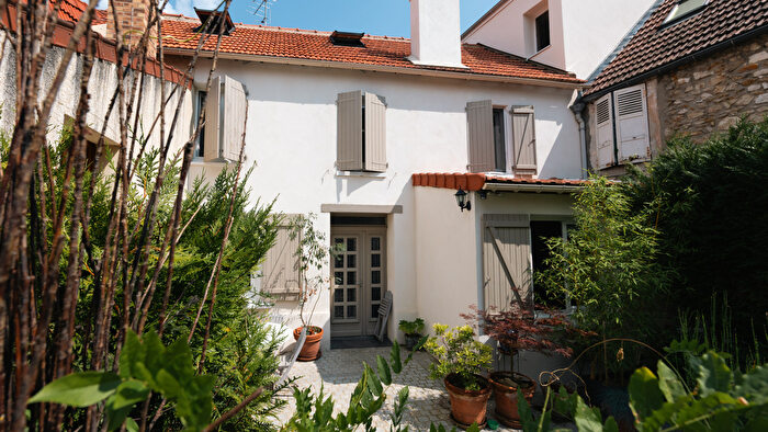 Thiverval-Grignon : Maison 5 pièces à vendre