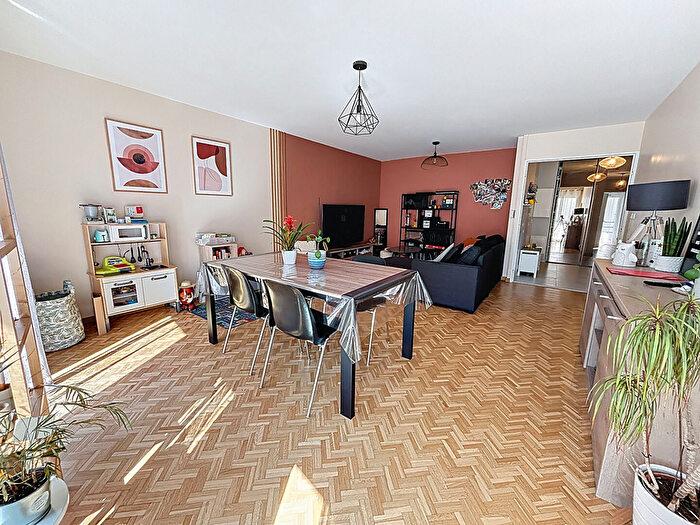 Appartement à vendre - Lyon e , Bachut, Transvaal - 5 pièces - 4 chambres