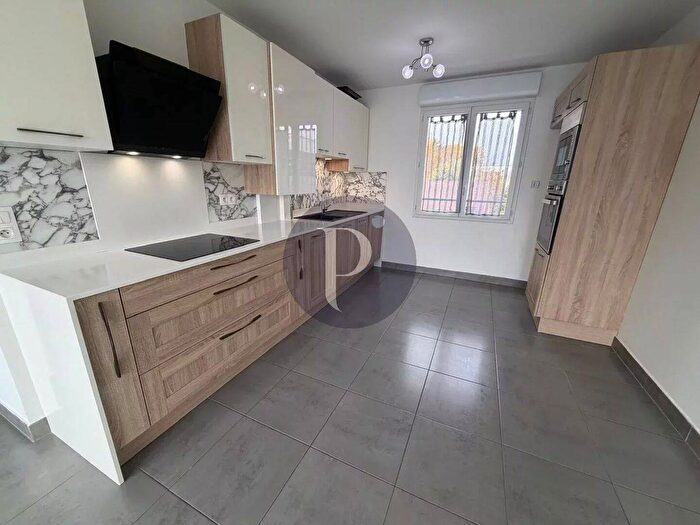 Appartement à louer - Faulotte, Châtenay-Malabry - 3 pièces - 2 chambres