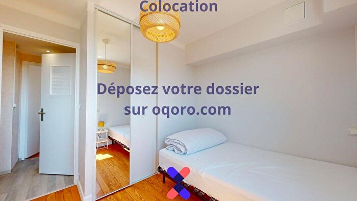 Claveliere-Malletiere, Oullins-Pierre-Bénite : Appartement 4 pièces à louer
