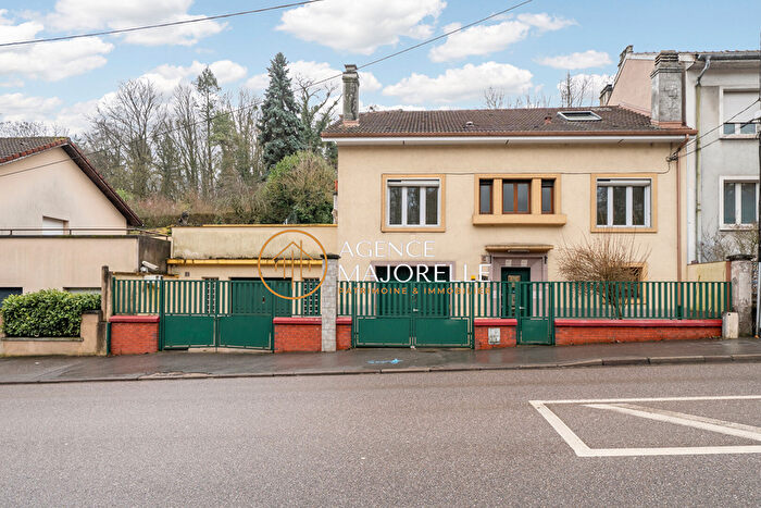 Maison à vendre - Nancy, Beauregard, Boufflers, Buthegnémont - 8 pièces - 5 chambres