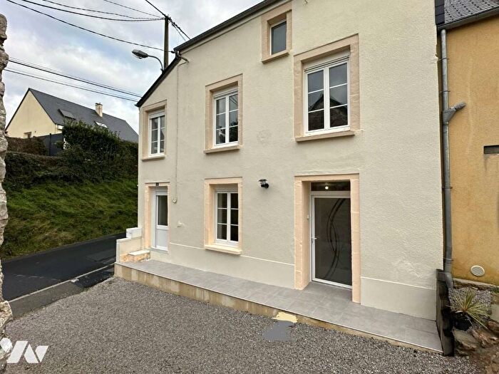 Maison à louer - Bricquebec-en-Cotentin - 4 pièces - 3 chambres