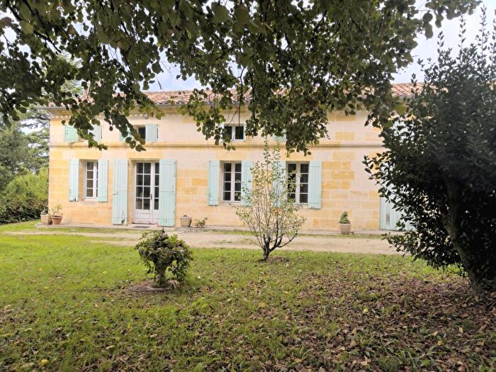 Maison à vendre - Nérigean - 7 pièces - 4 chambres
