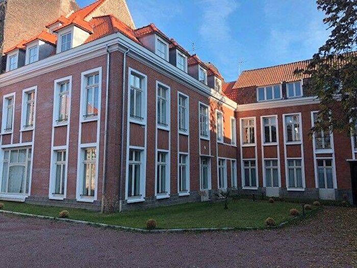 Appartement à louer - Vieux Lille - 3 pièces - 2 chambres