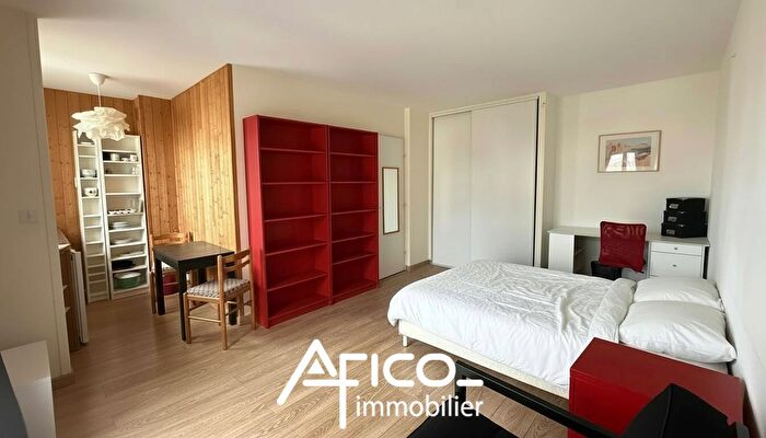 Appartement à louer - Sainte Anne, La Riche - 1 pièce