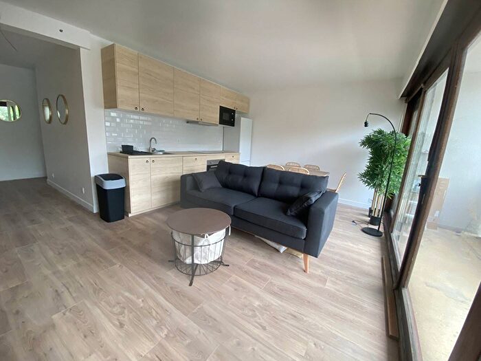 Appartement à louer - Avenue Nationale, Massy - 5 pièces - 1 chambre