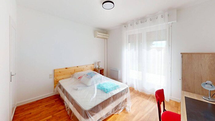 Appartement à louer - Chantejeau, Saint-Benoît - 1 pièce